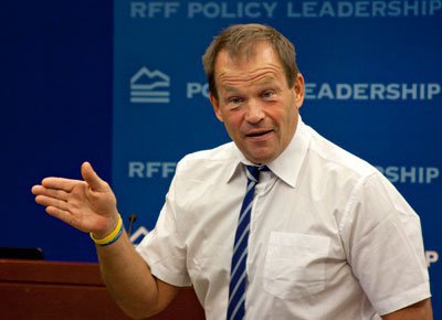 Robert Swan: How Renewable Energy and Sustainable Societies Can Save ...
